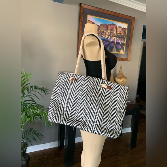 Top Secret | Bags | Top Secret Fabric Beach Tote Black And White | Poshmark